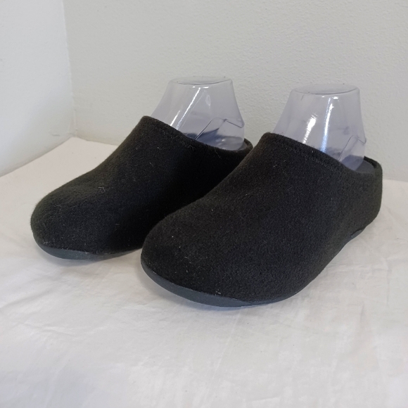 Fitflop | Shoes | Fitflop Shuv Clog Black Suede Leather Womens Size 6 ...